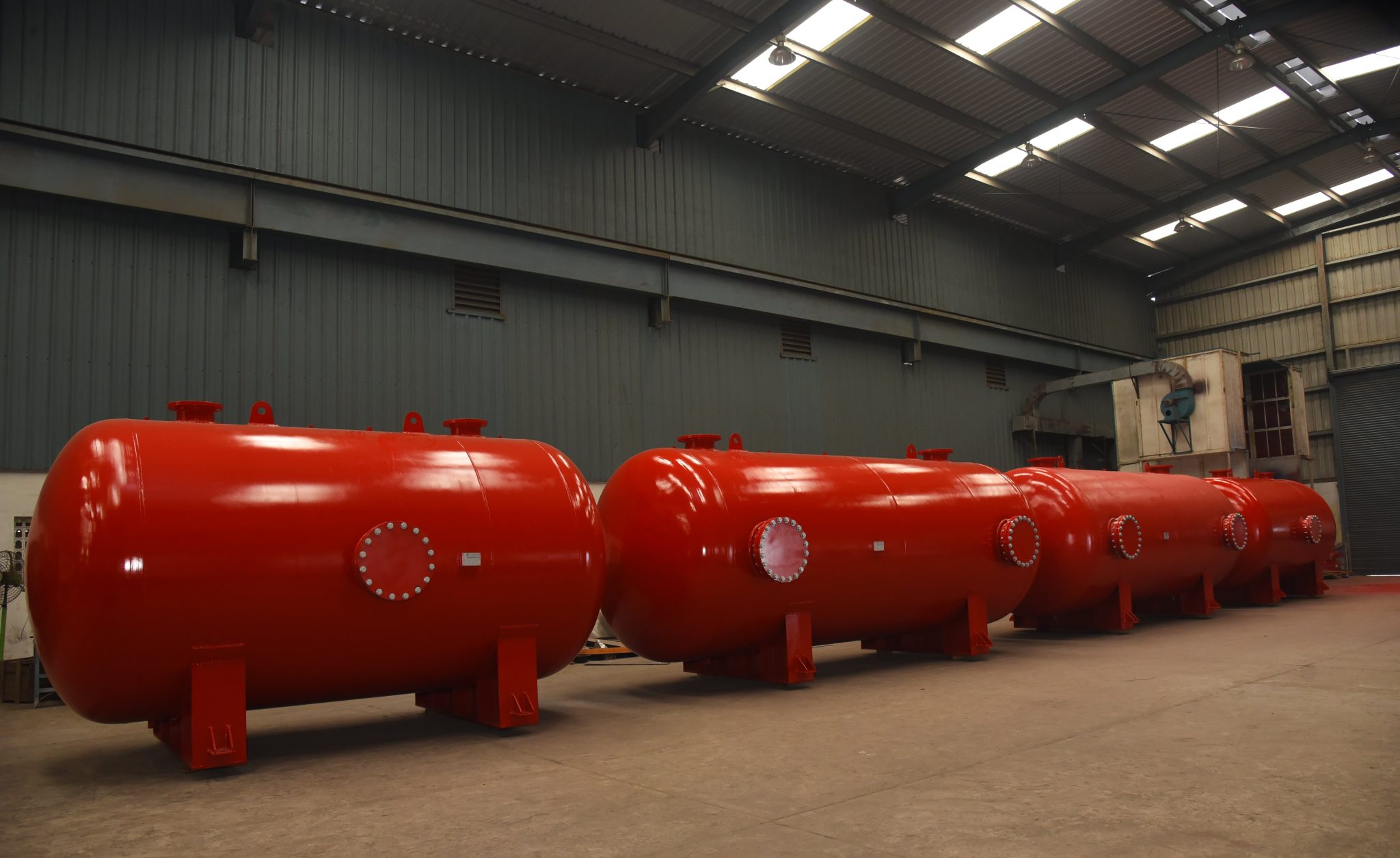 Chilled Water Buffer Tank – Horizontal | India / UAE / UK – Precision Storage Vessels & Tanks